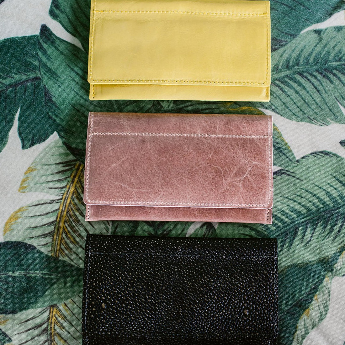 Snap Wallet – Satchel.